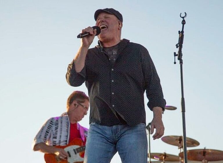 Collin Raye Shares New Details of Miranda Lambert Duet