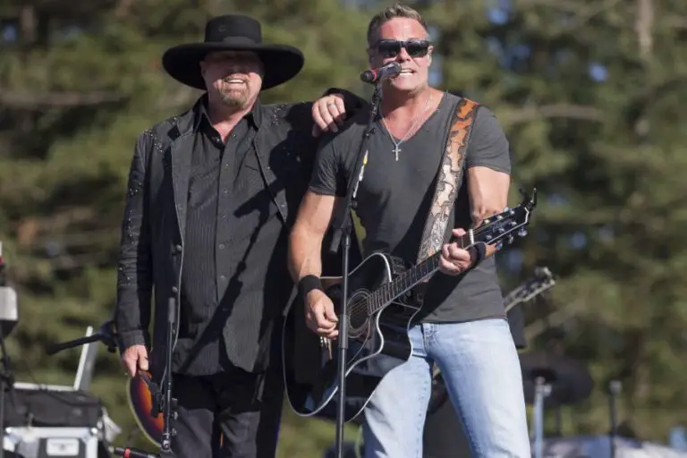 4 Years Ago: Montgomery Gentry’s Troy Gentry Killed in Helicopter Crash