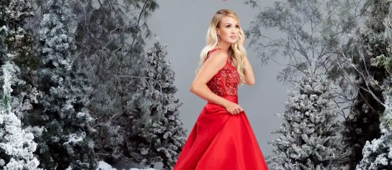 Carrie Underwood Shares Her Favorite Christmas Memories