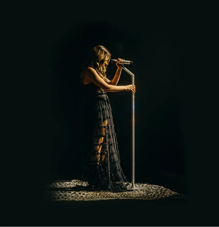 Carly Pearce Announces Intimate Concert Event in Nashville