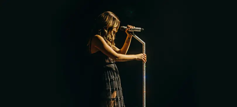 Carly Pearce Announces Intimate Concert Event in Nashville