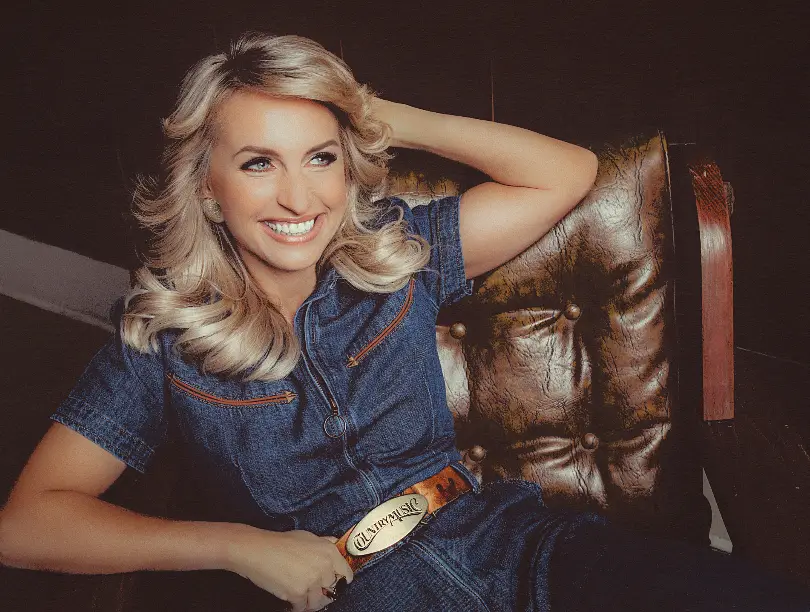 Kimberly Kelly Makes Her Mark With 'I'll Tell You What's Gonna Happen ...