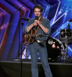 Drake Milligan Performs On ‘The Kelly Clarkson Show’ [WATCH]