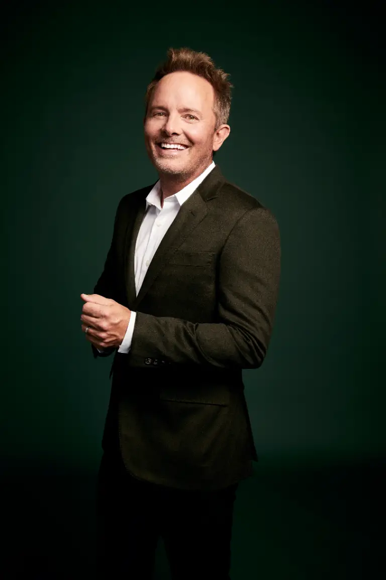 Chris Tomlin Releases ‘Emmanuel: Christmas Songs of Worship Deluxe’