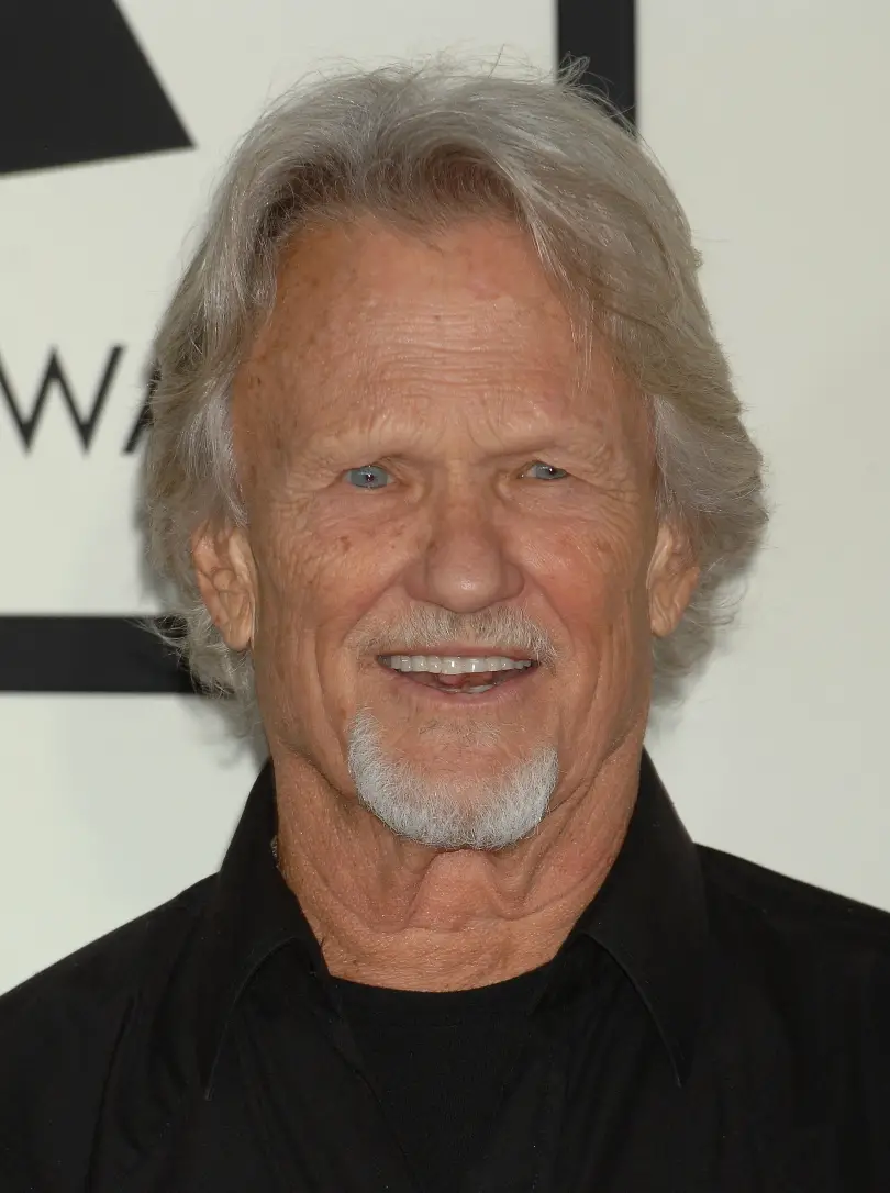 7 Country Music Artists Who Proudly Served In the Military
