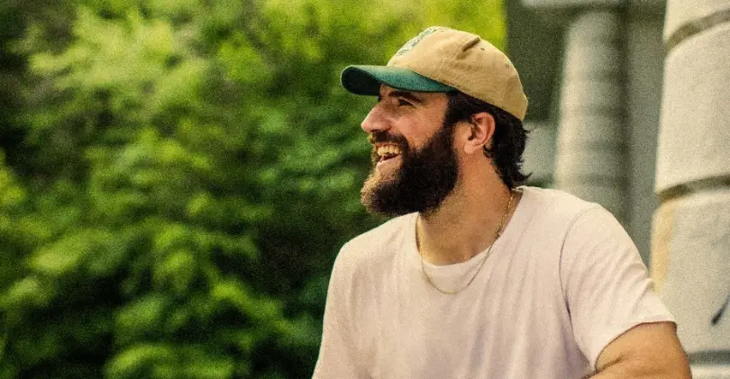 Sam Hunt Reflects On Fatherhood As He Announces His Wife’s Pregnancy