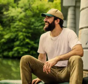 Sam Hunt Reflects On Fatherhood As He Announces His Wife’s Pregnancy