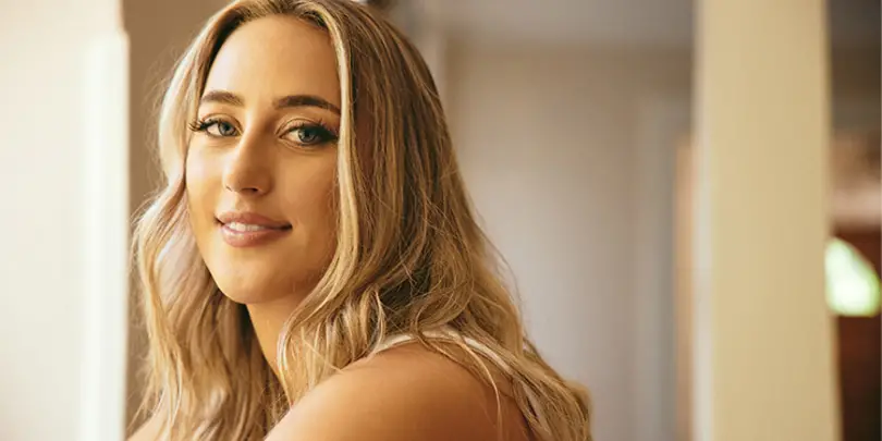 Ashley Cooke Announces Massive ‘shot in the dark’ Debut Album