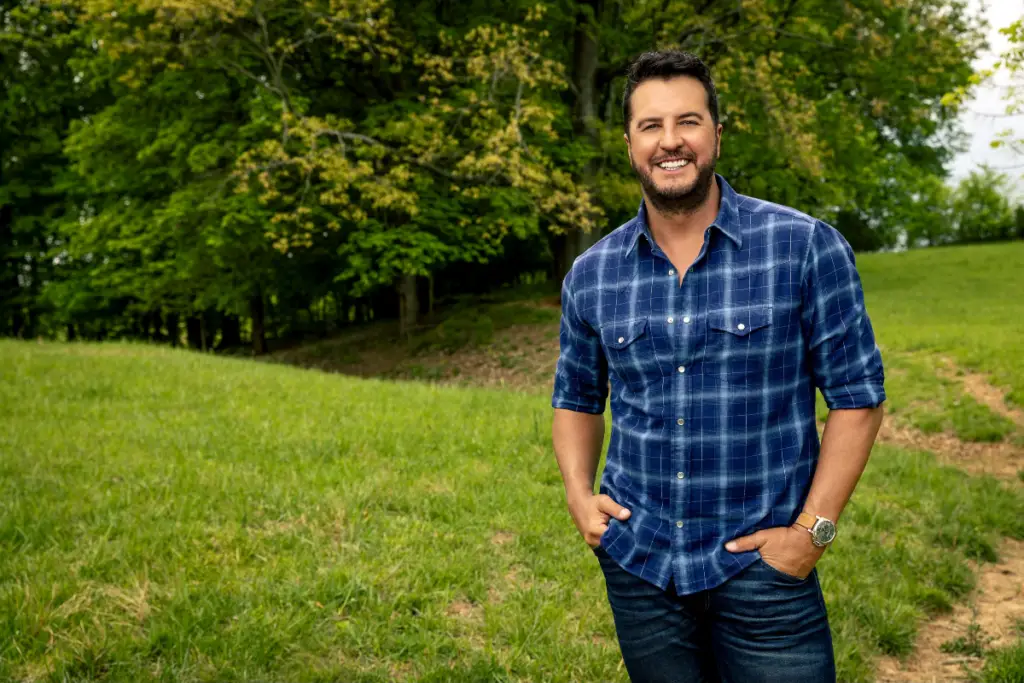Luke Bryan Drops 'Love You, Miss You, Mean It' Video [WATCH]
