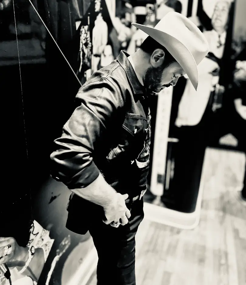 Wade Bowen Drops Sentimental 'Mary Jane' From New 'Flyin' Album [EXCLUSIVE]