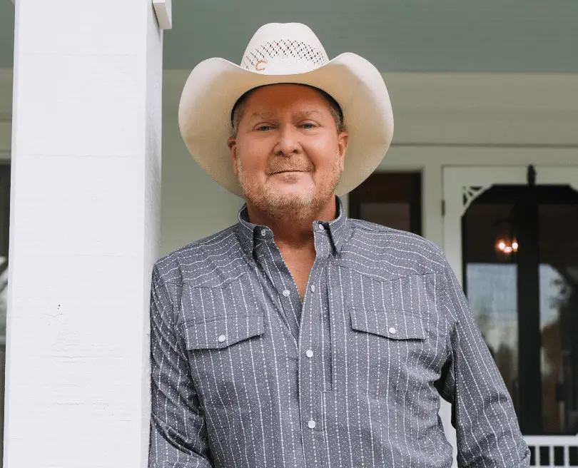 Tracy Lawrence Inducted Into the Texas Country Music Hall of Fame