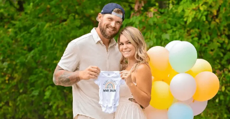 Brandon Davis and Wife Destiny Expecting Baby No. 5: 'God Is Good'