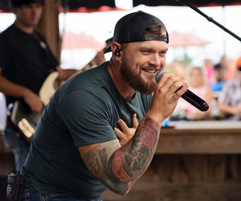 Brandon Davis and Wife Destiny Celebrate 'Two Little Wildflowers Coming ...