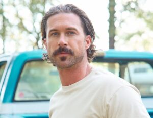 Riley Green Shares the Inspiration Behind 'Jesus Saves'