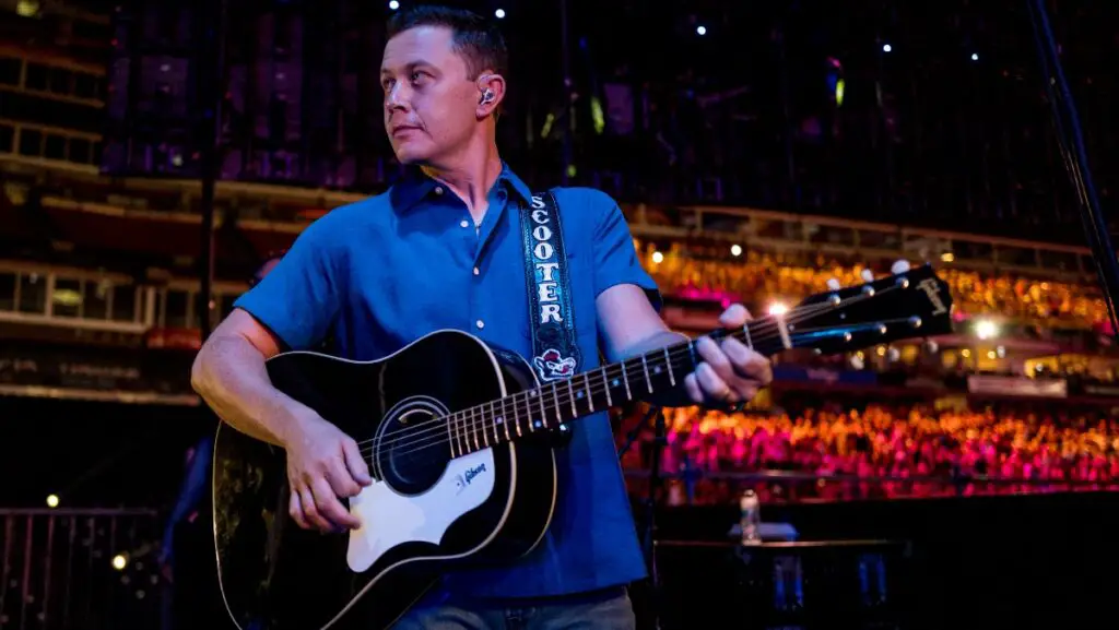 Scotty McCreery Posts Touching Tribute to His Late Grandmothers [WATCH]