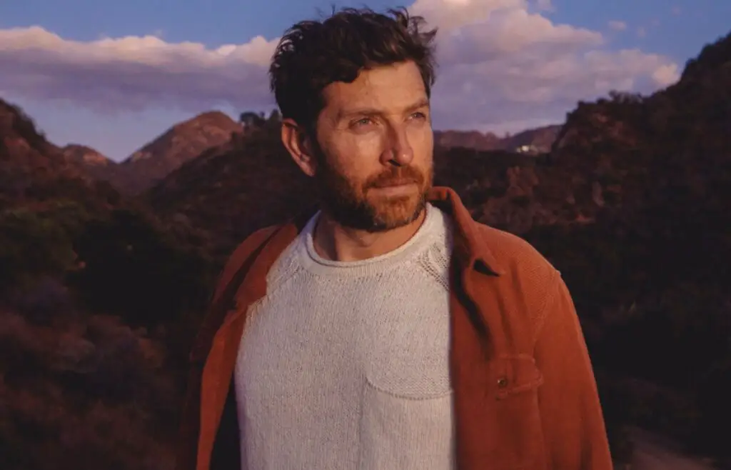 Brett Eldredge Announces Surprise Wedding: 'We Got Married'
