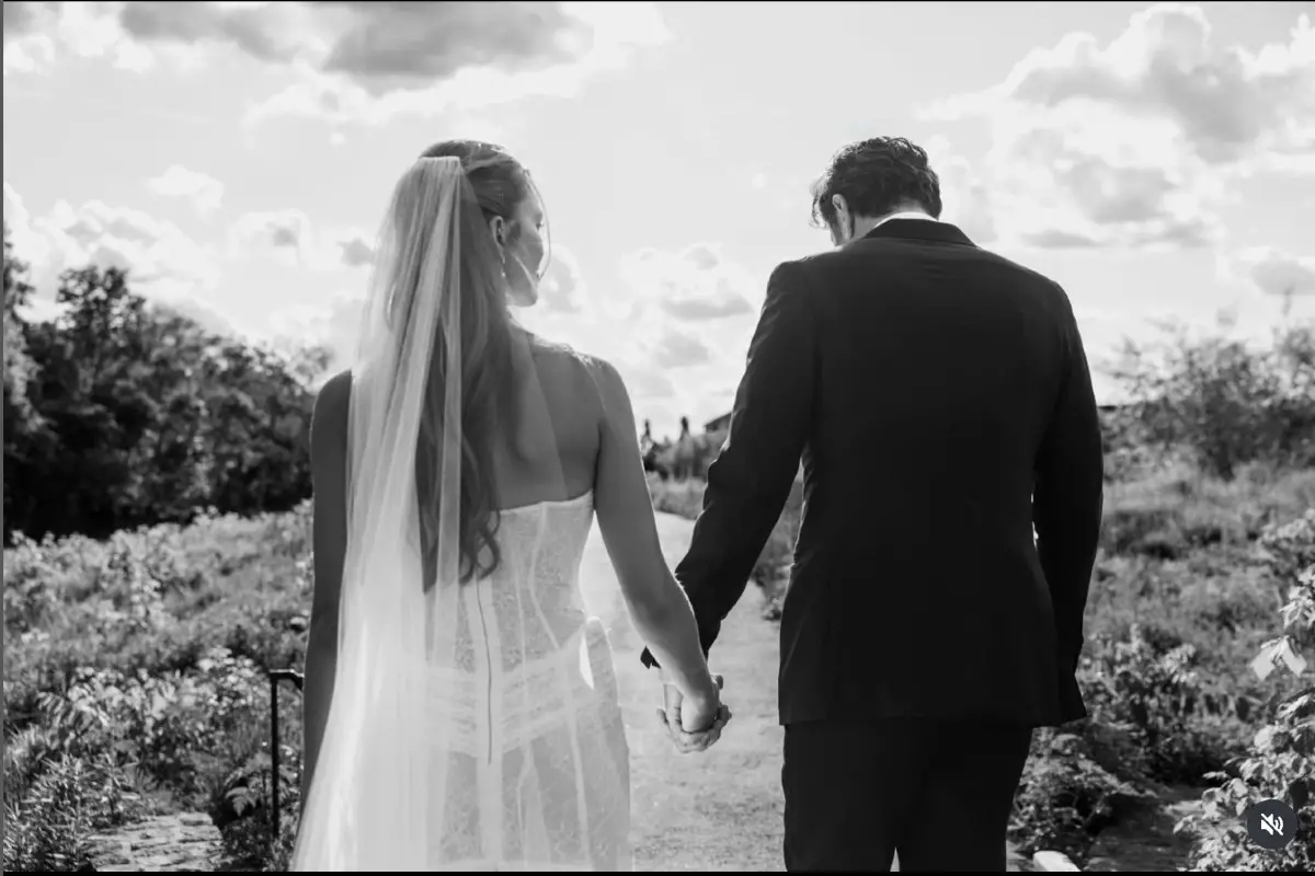 Brett Eldredge Announces Surprise Wedding: 'We Got Married'