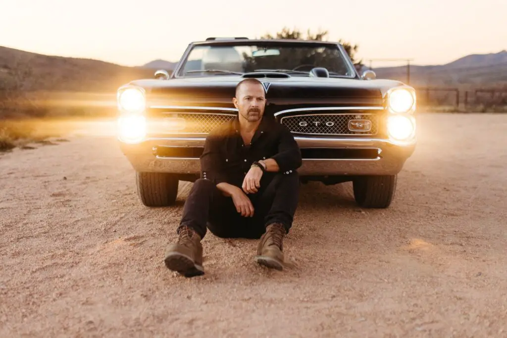 Kip Moore Releases 'Reason to Believe' Album, Inspired By the Late ...